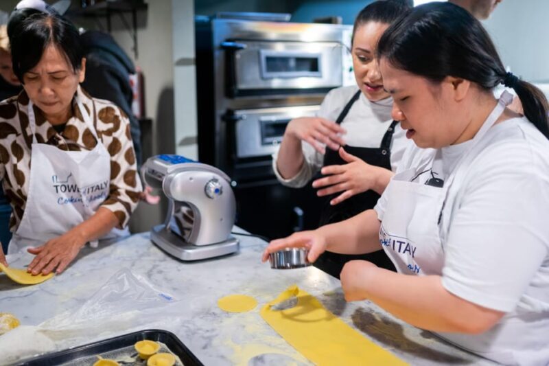 Milan: Small-group Pasta & Gelato Class with Unlimited Wine - FAQs