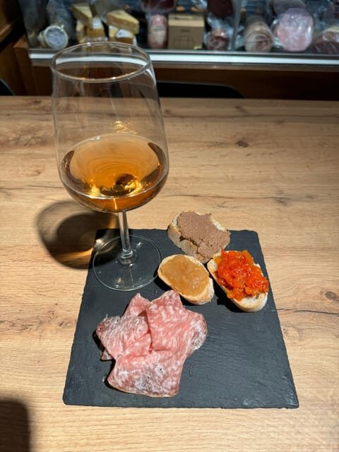 Milano Audio Guided Tour with Food Tasting box - What Reviewers Are Saying