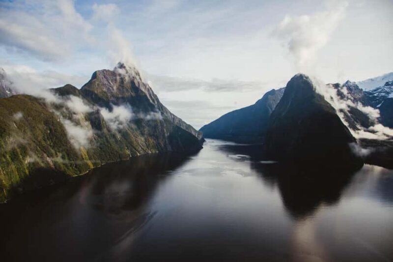 Milford Sound: Aerial Helicopter flight over Mitre Peak - The Experience in Detail