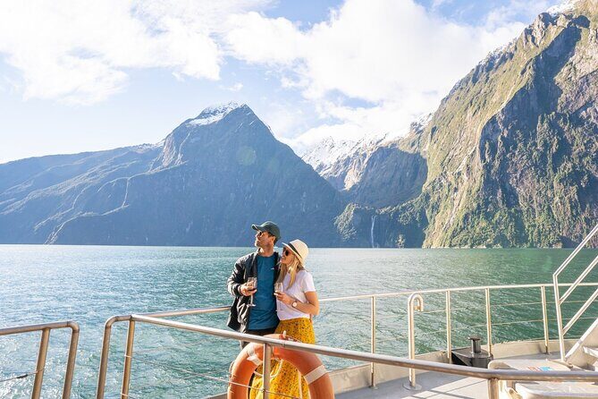 Milford Sound Cruise from Queenstown or Te Anau - A Scenic Journey from Queenstown or Te Anau to Milford Sound