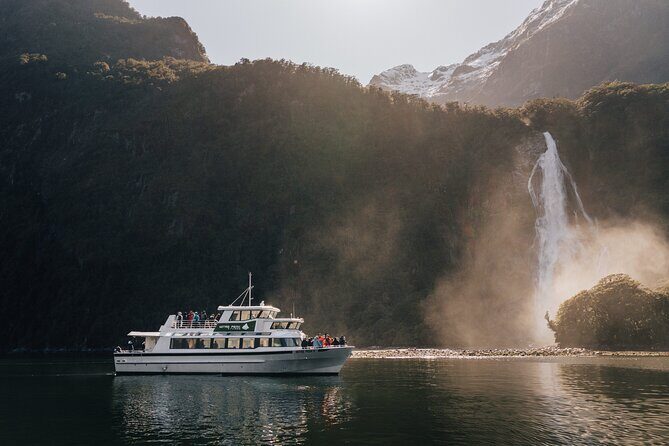 Milford Sound Cruise with Round-Trip Flights from Queenstown - FAQs