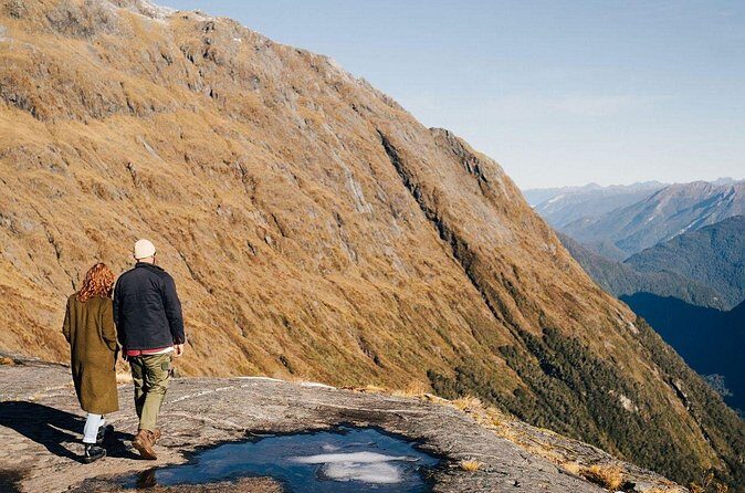 Milford Sound Discoverer 2 Hour Scenic Helicopter Experience - Practical Details