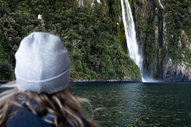 Milford Sound Flight and Cruise ex Queenstown (incl Lunch) - Frequently Asked Questions