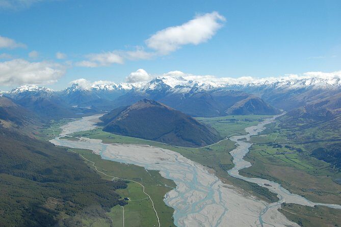 Milford Sound Helicopter Flight and Cruise from Queenstown - A Closer Look at the Milford Sound Helicopter and Cruise Experience