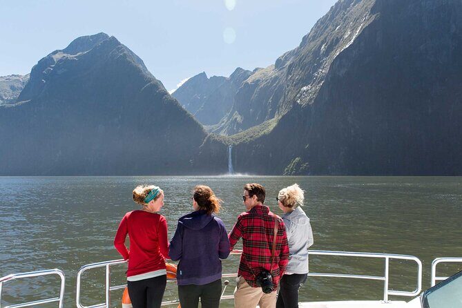 Milford Sound Nature Cruise and Self-Guided Scenic Track Walk - FAQs