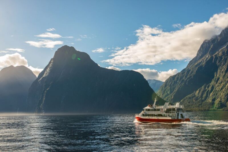 Milford Sound: Nature Cruise - Grand Views & Optional Lunch - A Closer Look at the Cruise Itinerary