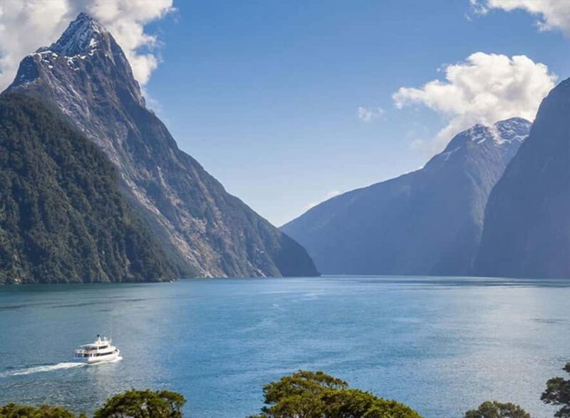 Milford Sound: Small-Group Tour from Te Anau - Why This Tour Works Well