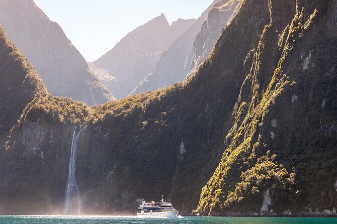 Milford Sound Tour: Cruise & Flight - Milford Sound: The Star of the Show