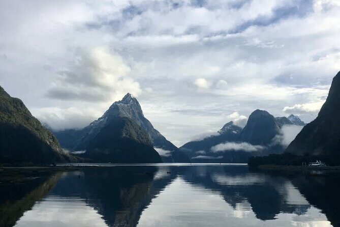 Milford Sound Tour from Queenstown with Scenic Cruise - A Deep Dive into the Milford Sound Tour Experience