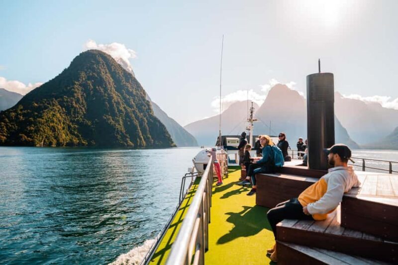 Milford Sound: Wildlife & Nature Cruises - Key Points
