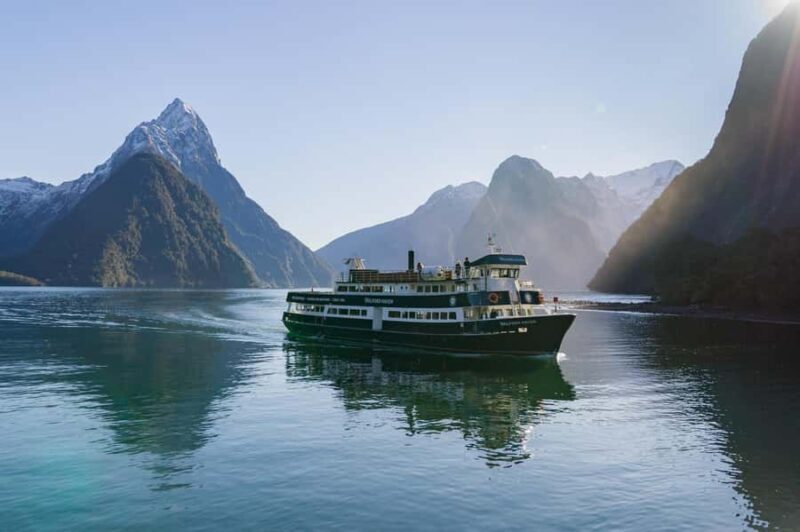 Milford Sound: Wildlife & Nature Cruises - What to Expect on the Milford Sound Wildlife & Nature Cruise