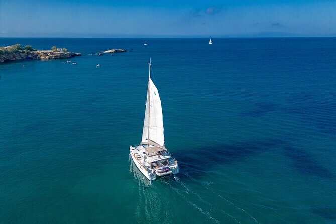 Milos Private Full Day Catamaran Cruise with Lunch and Drinks - The Value of a Private, All-Inclusive Yacht Experience