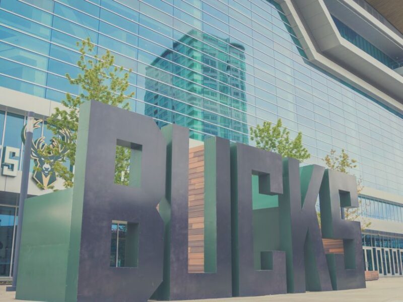 Milwaukee: Milwaukee Bucks Basketball Game Ticket - A Closer Look at the Milwaukee Bucks Basketball Ticket Experience