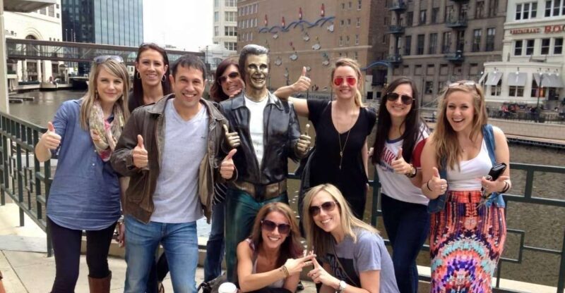 Milwaukee: Sightseeing Bus Tour - An Honest Look at a Popular Milwaukee Experience