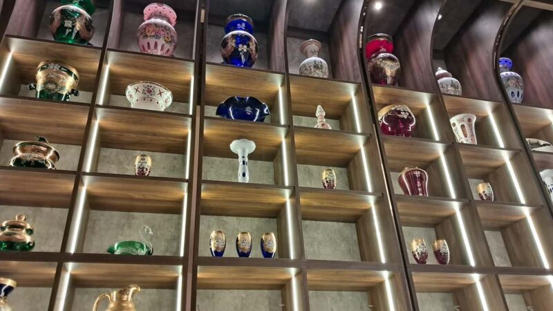 Mimosa Gallery Entry Ticket with Drink & Pastry - The Atmosphere and Décor