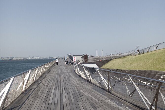 Minato MIrai and Sakuragicho Guided Tour with Lunch and Coffee - FAQs