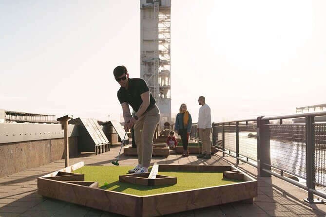Mini Outdoor Golf in Montreal - Who Would Love This?