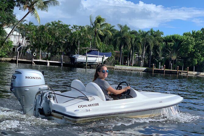 Mini Powerboat Rental - Discover Fort Lauderdales Waterways on a Mini Powerboat