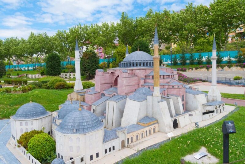 Miniatürk Istanbul Private Guided Tour & Optional Transfers - FAQ
