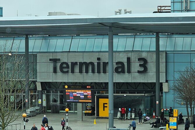 Minibus from Heathrow Airport to Southampton via Netley Abbey - Why Choose This Transfer Service?