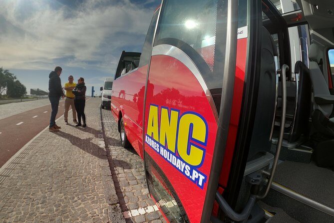 Minibus  Scenictour  Nordeste / Povoação  Full Day (Shared) - Who Should Consider This Tour?