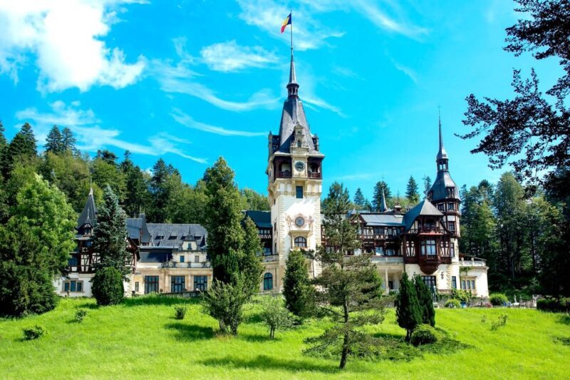 Minivan 8 Places : Dracula Castle, Peles, & Brasov Day Tour - A Closer Look at the Itinerary