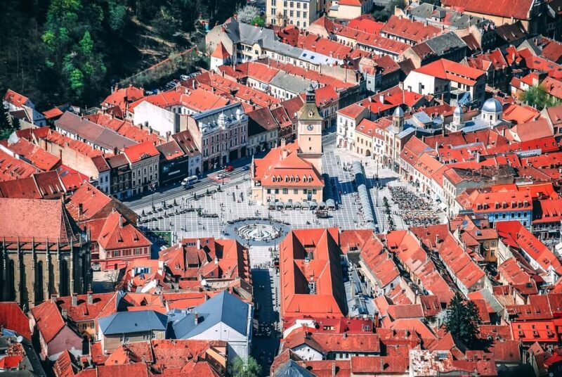 Minivan 8 Places : Dracula Castle, Peles, & Brasov Day Tour - The Sum Up