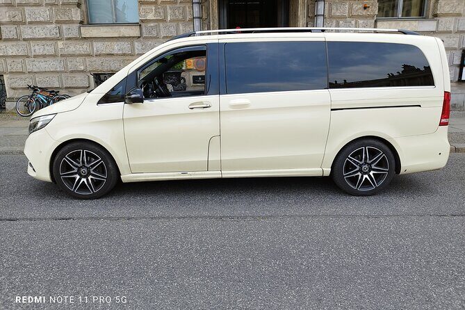 Minivan Driver and Guide (DIN15565) Tailor Made Berlin Highlights - FAQs
