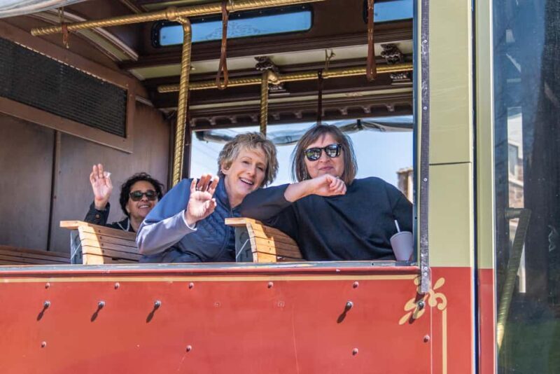 Minneapolis Narrated Sightseeing Scenic Tour - Key Points