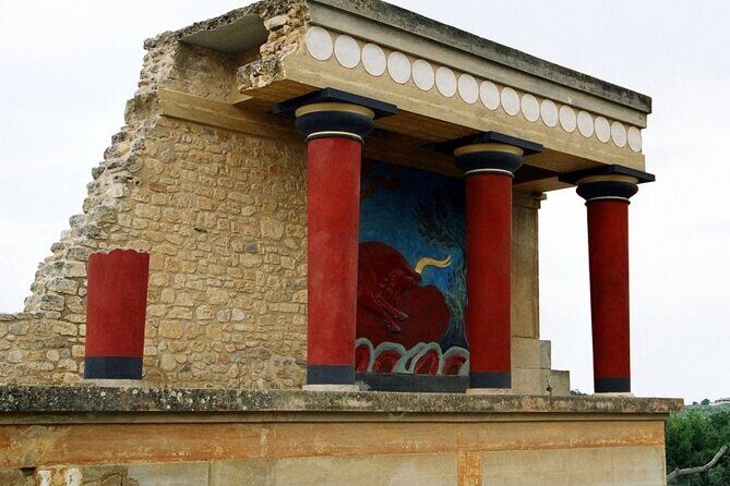 Minoan Path: Knossos Palace, Winery Visit, Lunch at Archanes - Starting at Knossos: The Heart of Minoan Crete