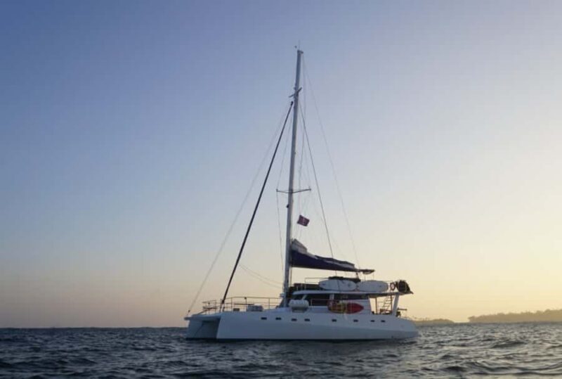 Mirissa or Colombo: Sunset Yacht Cruise with Sparkling Wine - What to Expect on the Sunset Yacht Cruise