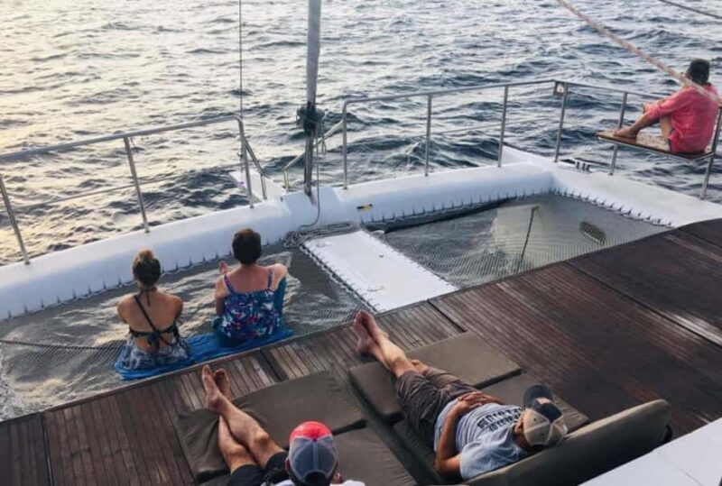 Mirissa or Colombo: Sunset Yacht Cruise with Sparkling Wine - FAQ