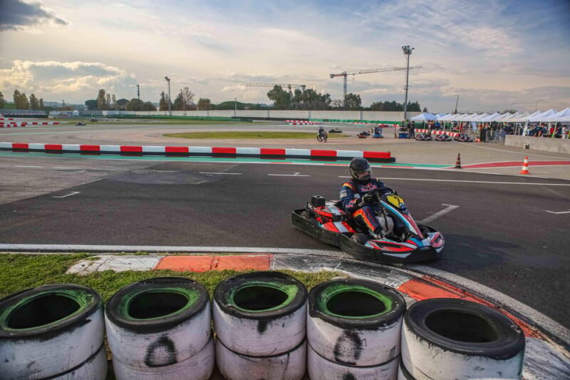 Misanino: 20-Minute Go-Karting Race with Qualifying Laps - Weighing the Pros and Cons