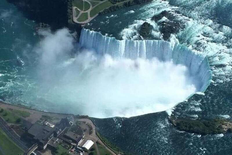 Mississauga: Niagara Falls Day Tours with Boat and Lunch - What the Reviews Reveal