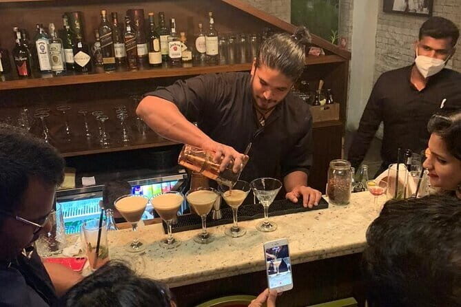 Mix it Like a Lankan in Unawatuna - An In-Depth Look at the Experience