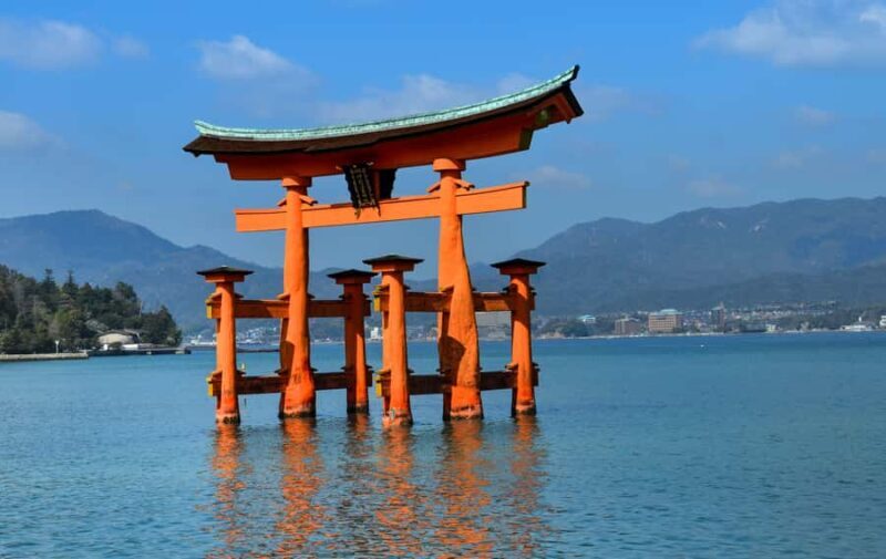 Miyajima Floating Torii & Hiroshima Peace Park Day Tour - Key Points