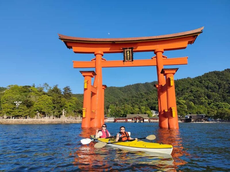 Miyajima World Heritage Torii Kayak Tour - The Return and Reflection
