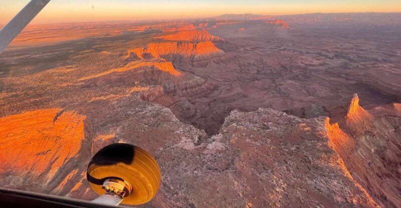 Moab: Canyonlands National Park Airplane Tour - Exploring Canyonlands from the Sky: A Detailed Look at the Airplane Tour in Moab