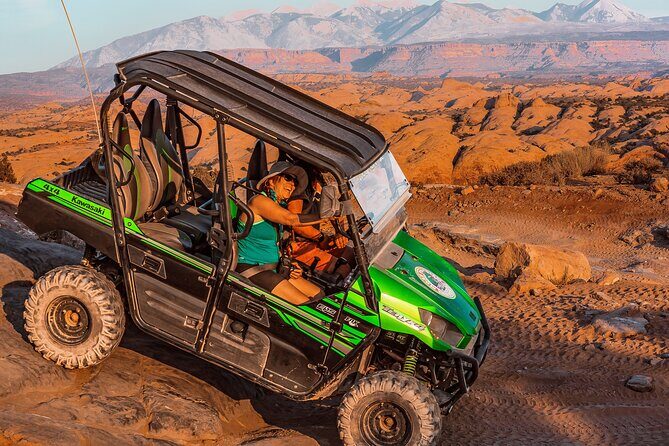 Moab Private 4x4 Tour On Hell's Revenge - The Impact of Guides and Group Size
