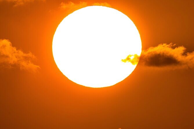 Moanas Luxury semi-private Sunset Cruise on Nalu - Who Should Consider This Tour?