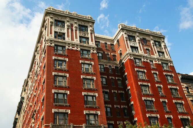 Mob Hits of Midtown: NYC Self-Guided Crime Mystery Walk - Key Points