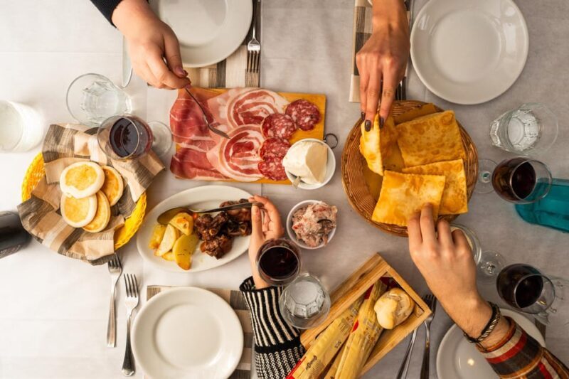 Modena: A Full Meal Walking Food Tour with a Local - Potential Drawbacks and Considerations