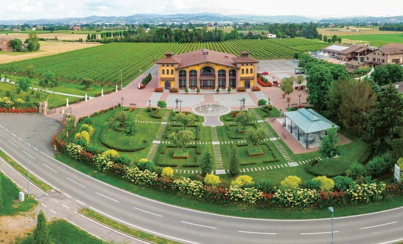 MODENA: BALSAMIC VINEGAR TOUR AND TASTING - TYPICAL - What You Can Expect at Every Step