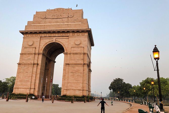 Modern Delhi with Ancient Rust (Guided Half-Day Sightseeing Tour) - Why You Should Consider This Tour