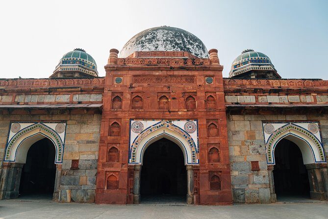 Modern Delhi with Ancient Rust (Guided Half-Day Sightseeing Tour) - Who Will Love This Experience?