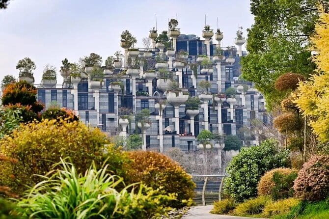 Moganshan Art Street and Suzhou River Cruise Private Tour - The Suzhou River: From Past to Present