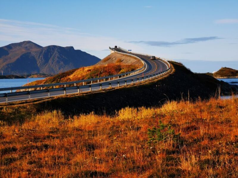 Molde: Atlantic Ocean Road & Varden Audio Guide Bus Tour - Exploring Norway’s Coastal Charm: The Molde Atlantic Ocean Road & Varden Audio Guide Bus Tour