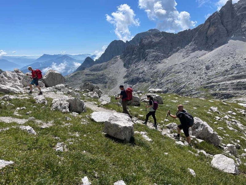Molveno: Trekking Expert, The Wild South-Crossing the Brenta - Key Points