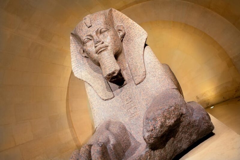 Mona Lisa & Treasures: 6-people Max Louvre Experience - Key Points