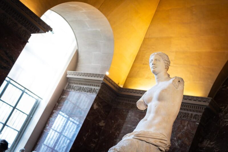Mona Lisa & Treasures: 6-people Max Louvre Experience - The Sum Up